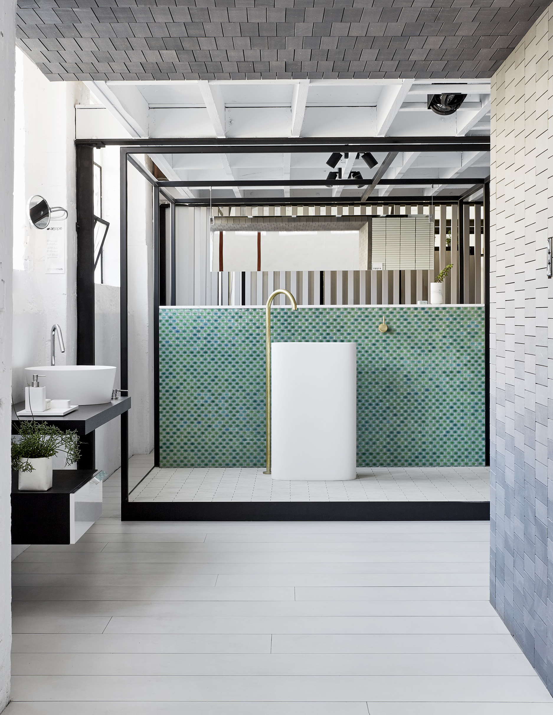 Fabe OX | tiles architectural-ceramics japanese-ceramics | Artedomus
