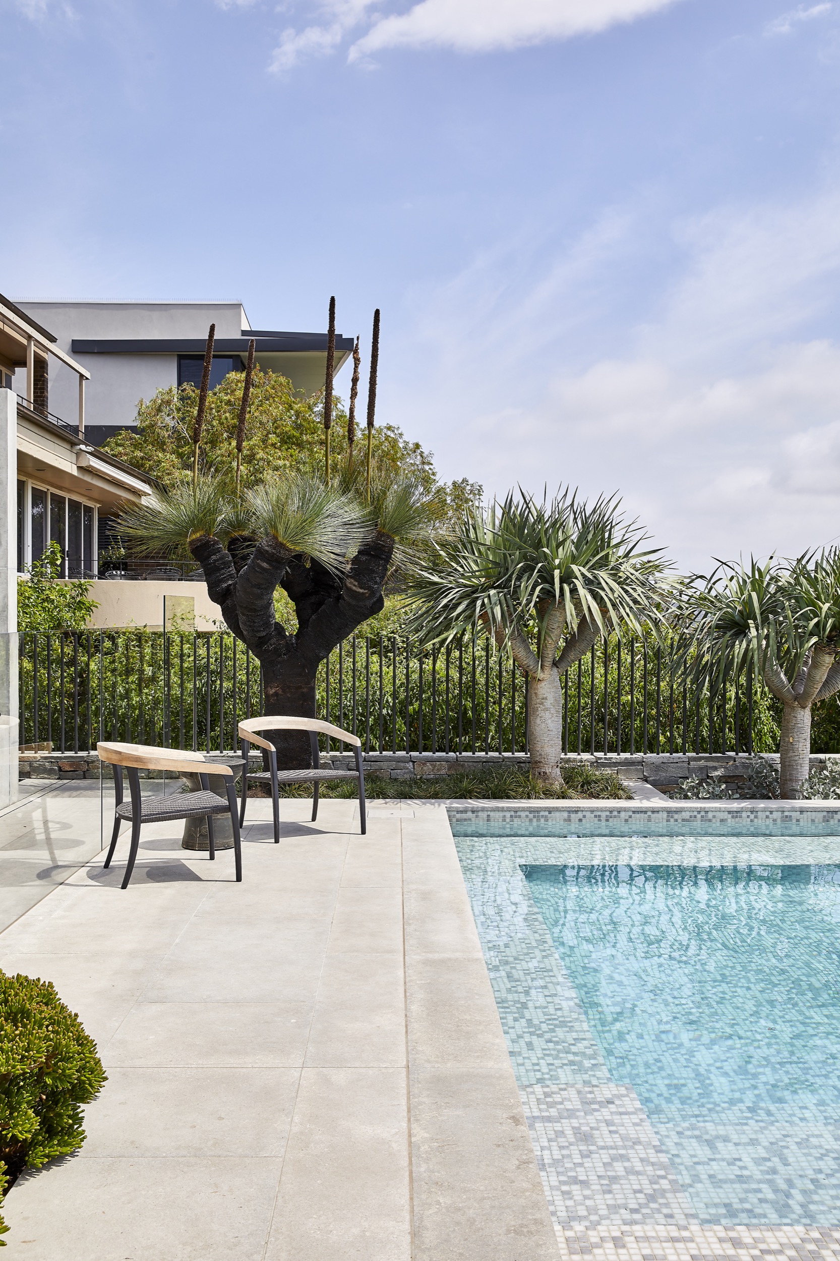 Buxeuil | benchtops exteriors stone stone-slabs stone-tiles | Artedomus