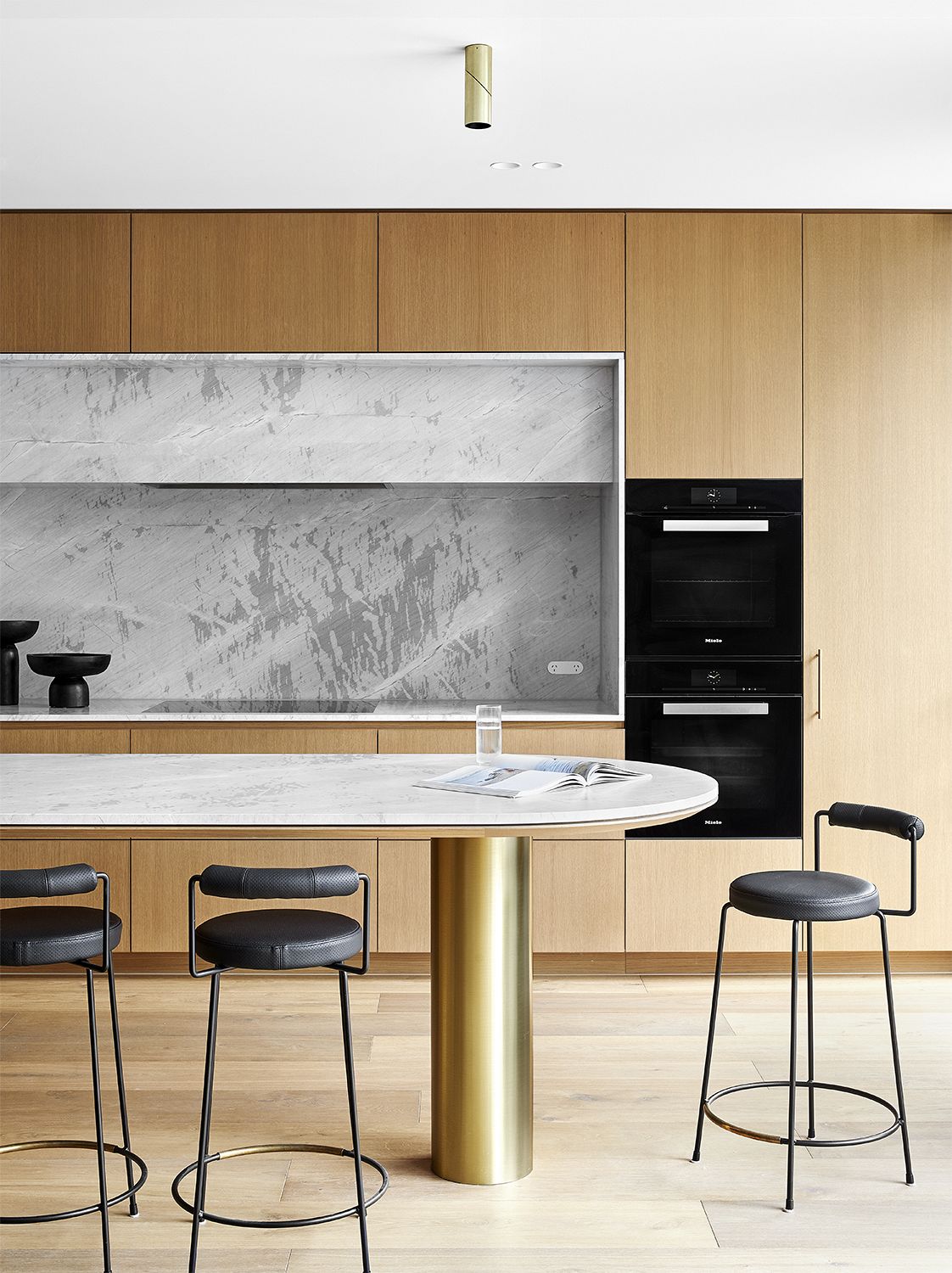 Carrara | benchtops stone stone-slabs | Artedomus
