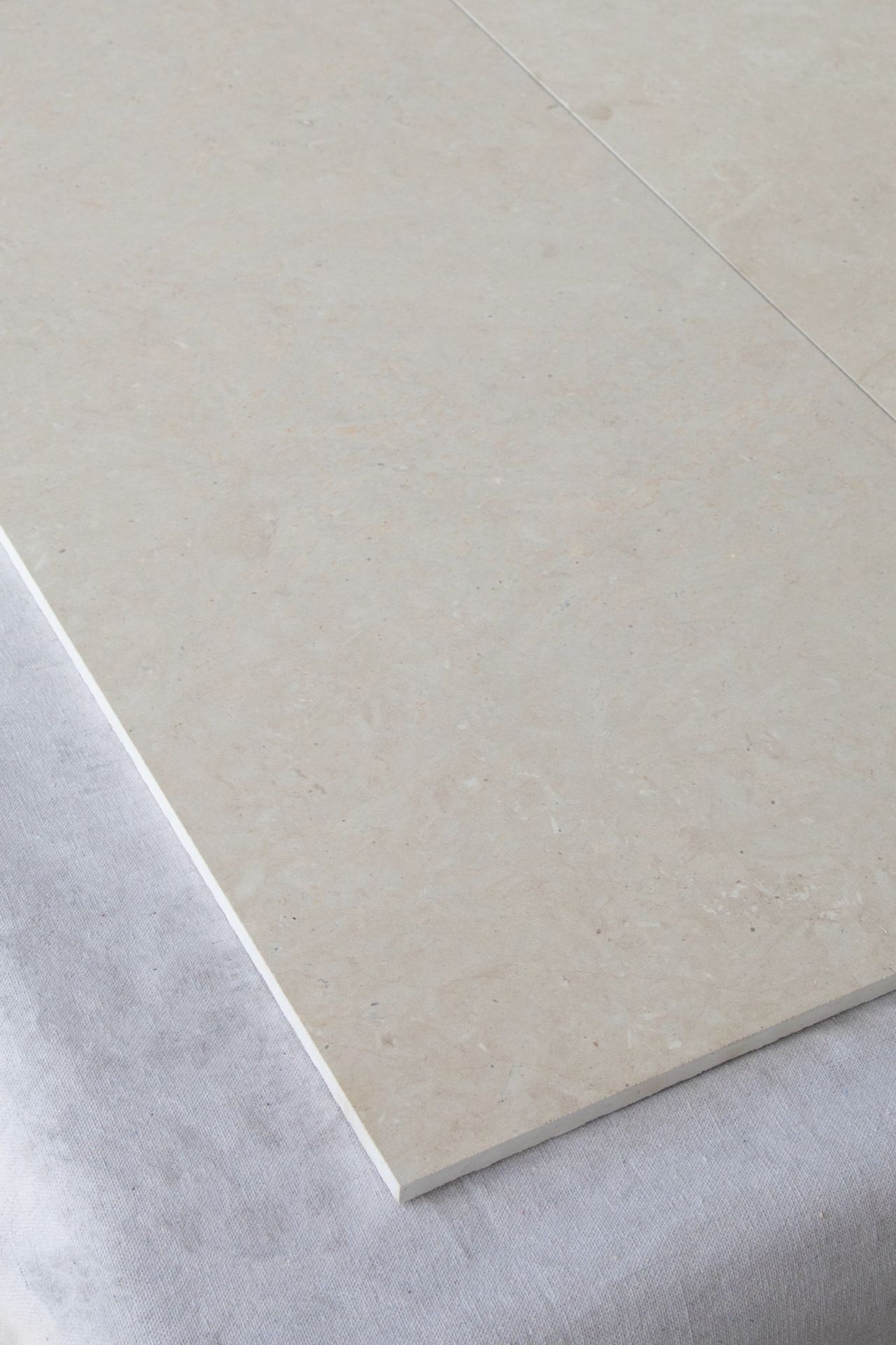 Lemoyne | benchtops stone stone-slabs stone-tiles | Artedomus