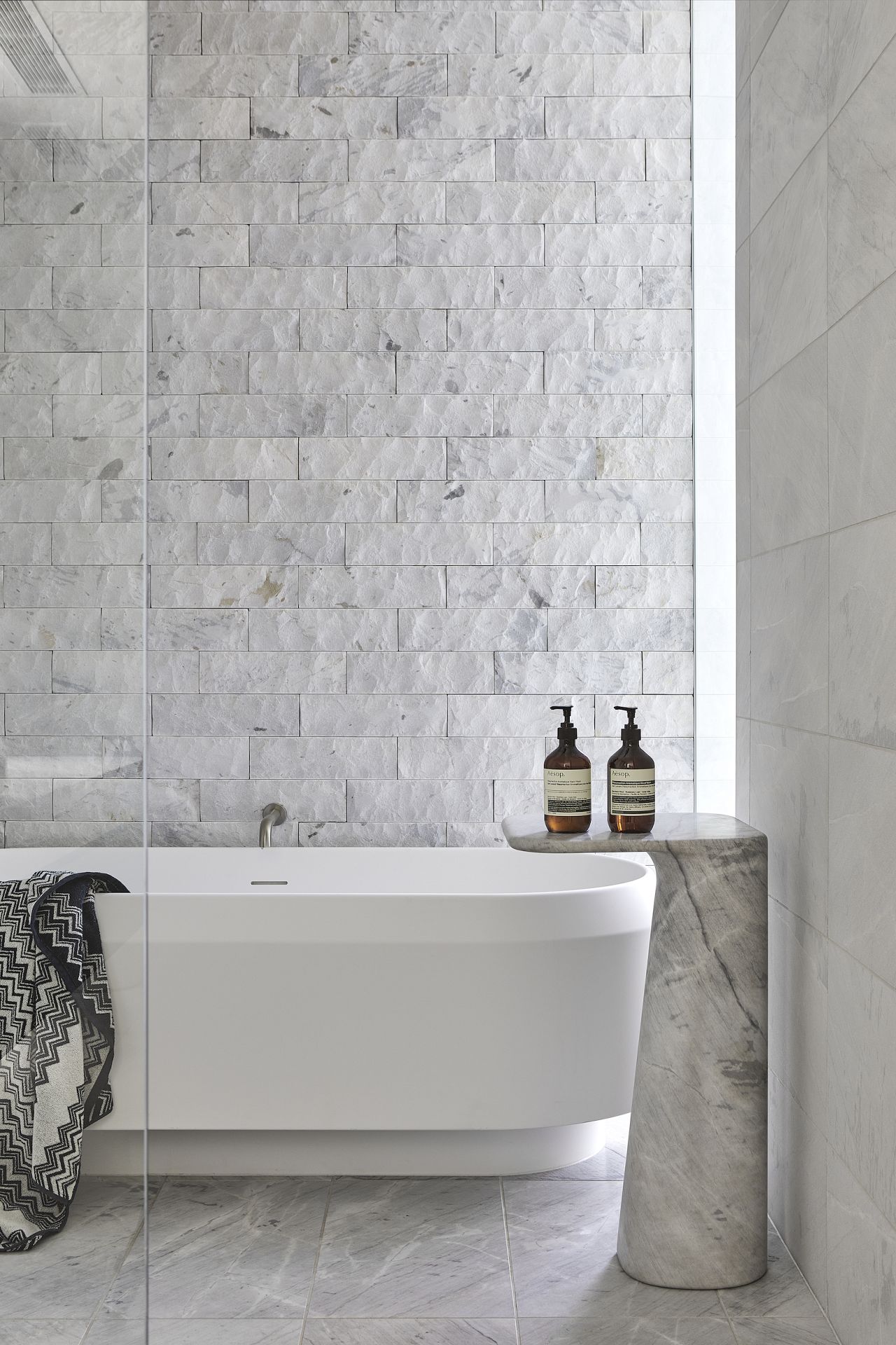 Elba | benchtops stone stone-slabs stone-tiles | Artedomus