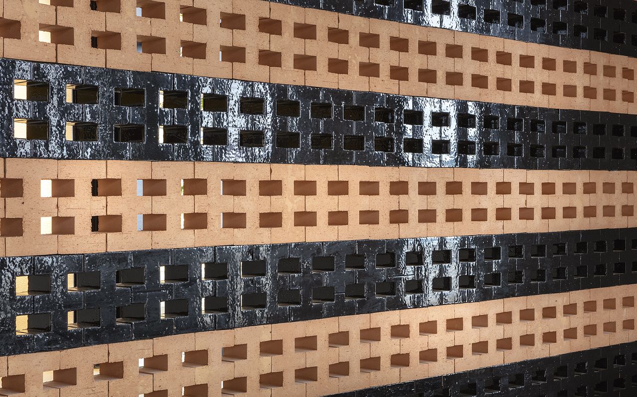 Tiles : | Artedomus
