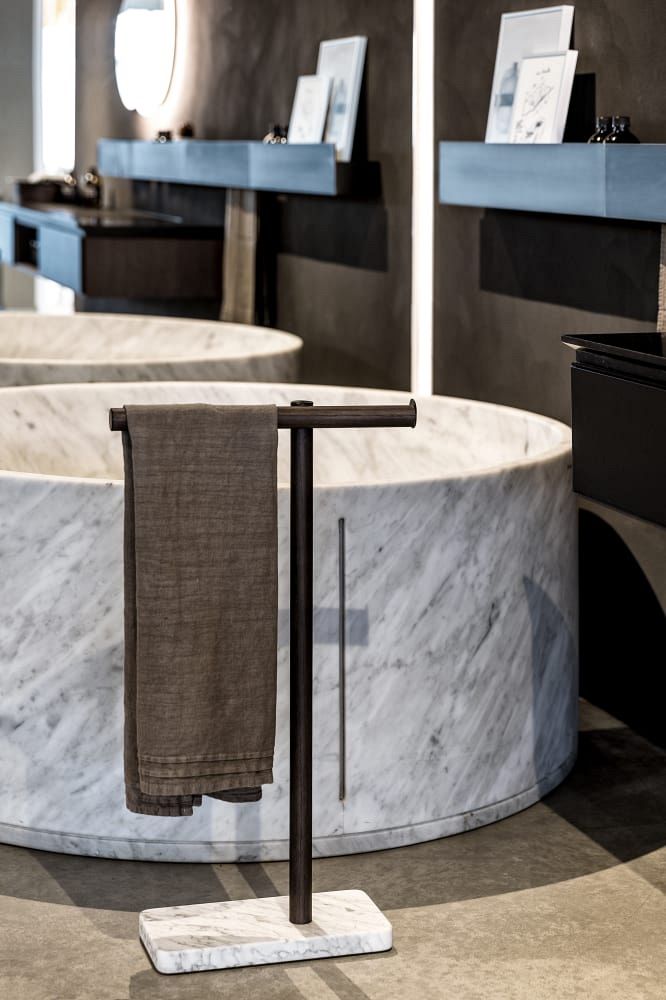 Dot Line Accessories | bathware accessories | Artedomus