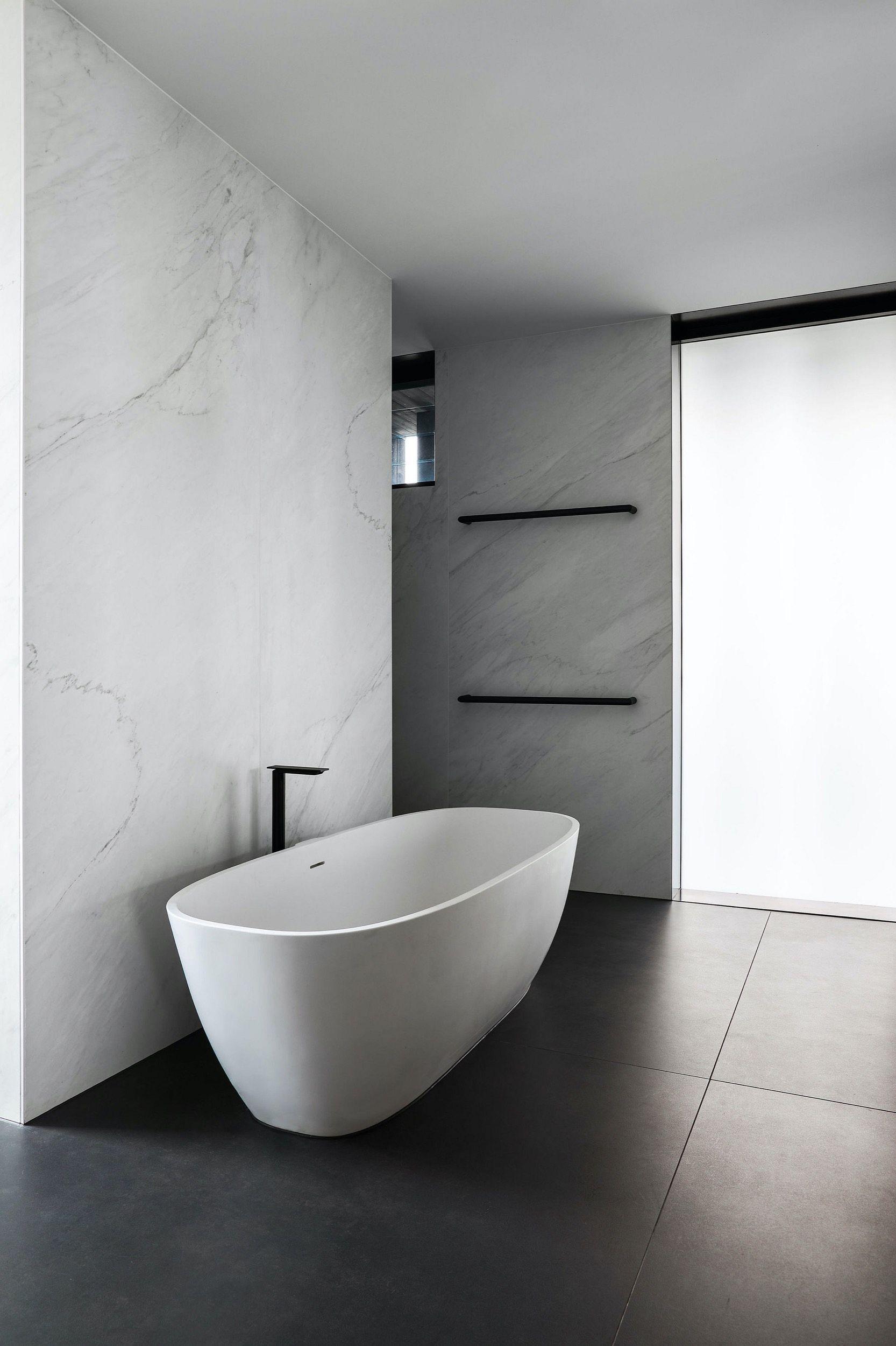 Maximum Moon | exteriors porcelain-panels concrete 12mm | Artedomus
